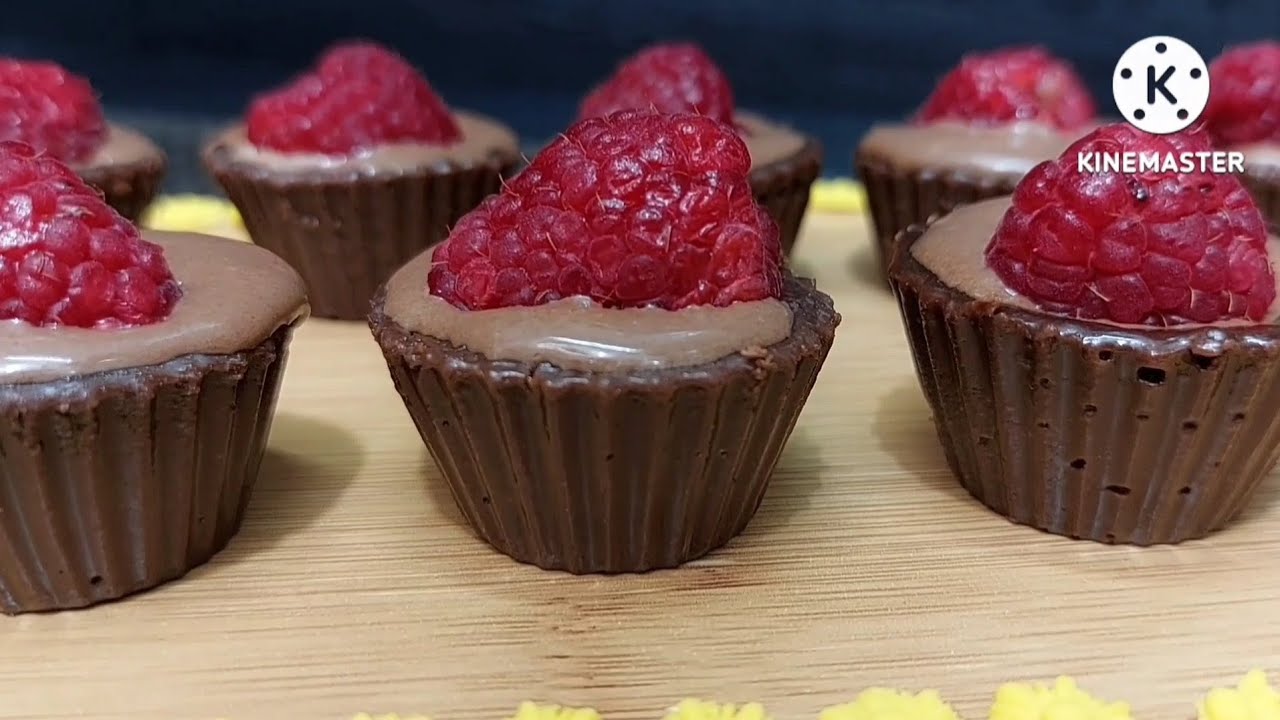 Mini Raspberry Chocolate Cups|| Ruspberry filled chocolate mini cups - YouTube