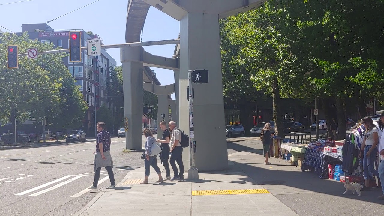 Traffic Lights: Talking polara navigators in Seattle - YouTube