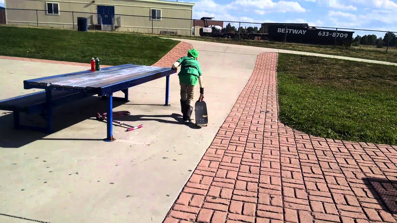 Link skateboarding in real life - YouTube