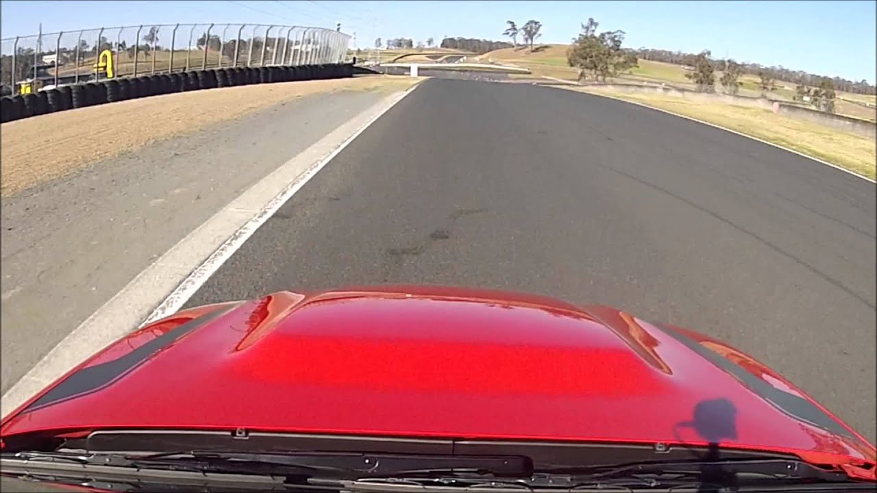 FPV BOSS 335 GT Eastern Creek Hot Laps (Roof Mount) - YouTube