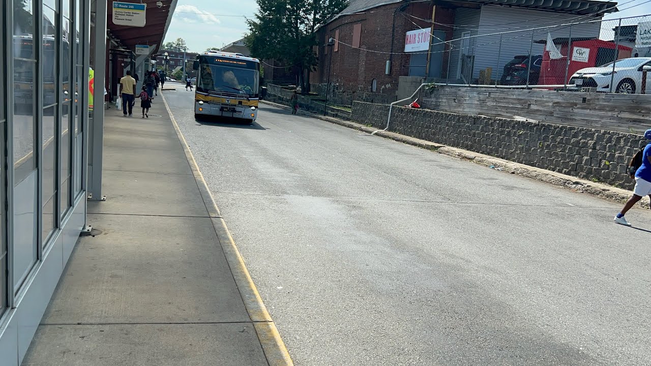 MBTA/DPV Transportation: unknown vicinity classic 35 #951 on route 716 ...
