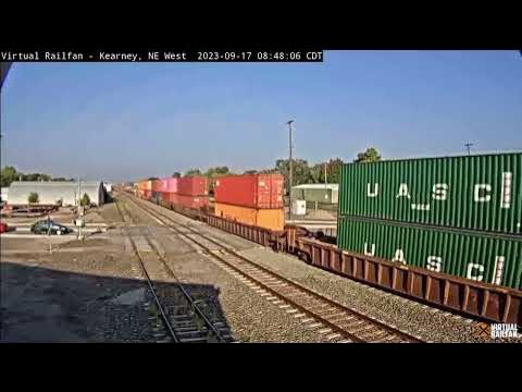 UP AC4400CW Leads A Stack In Kearney Nebraska (Video By Virtual Railfan) - YouTube