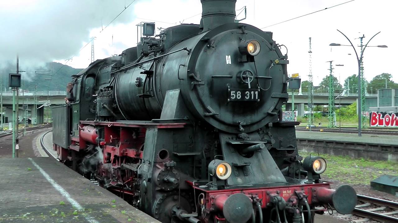 Dampflok 58 311 setzt um - YouTube