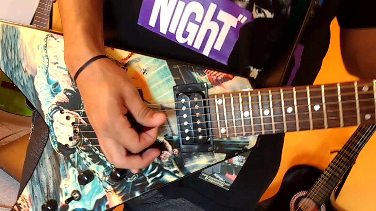 Guitarra Dean Dave Mustaine Flying V - YouTube