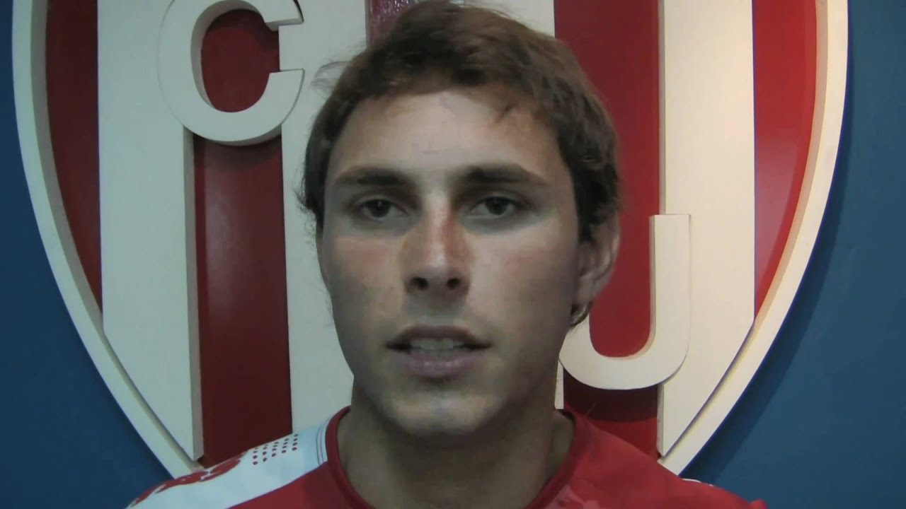 Nicolás Bruna, firmó su primer contrato - Prensa Unión - YouTube