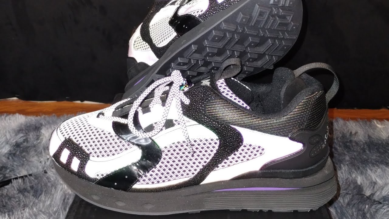 SIA "NIGHT VISION" Y2K RUNNERS Unboxing/Review - YouTube