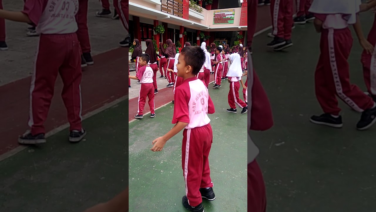 Lagi Senam Bersama Gak Sadar Lagi Di Rekam Youtube