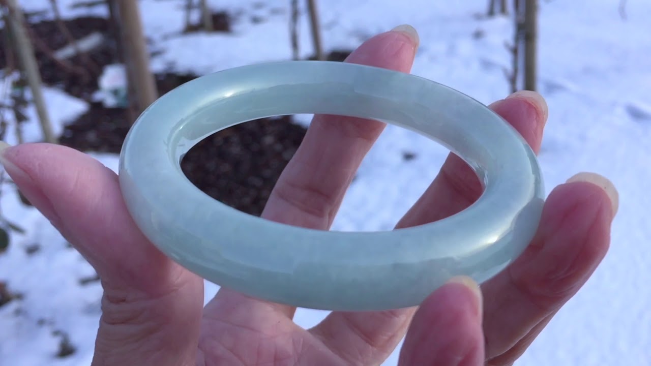 Icy Blue Water Jadeite Bangle - "冰晴/藍水"翡翠手鐲 - YouTube