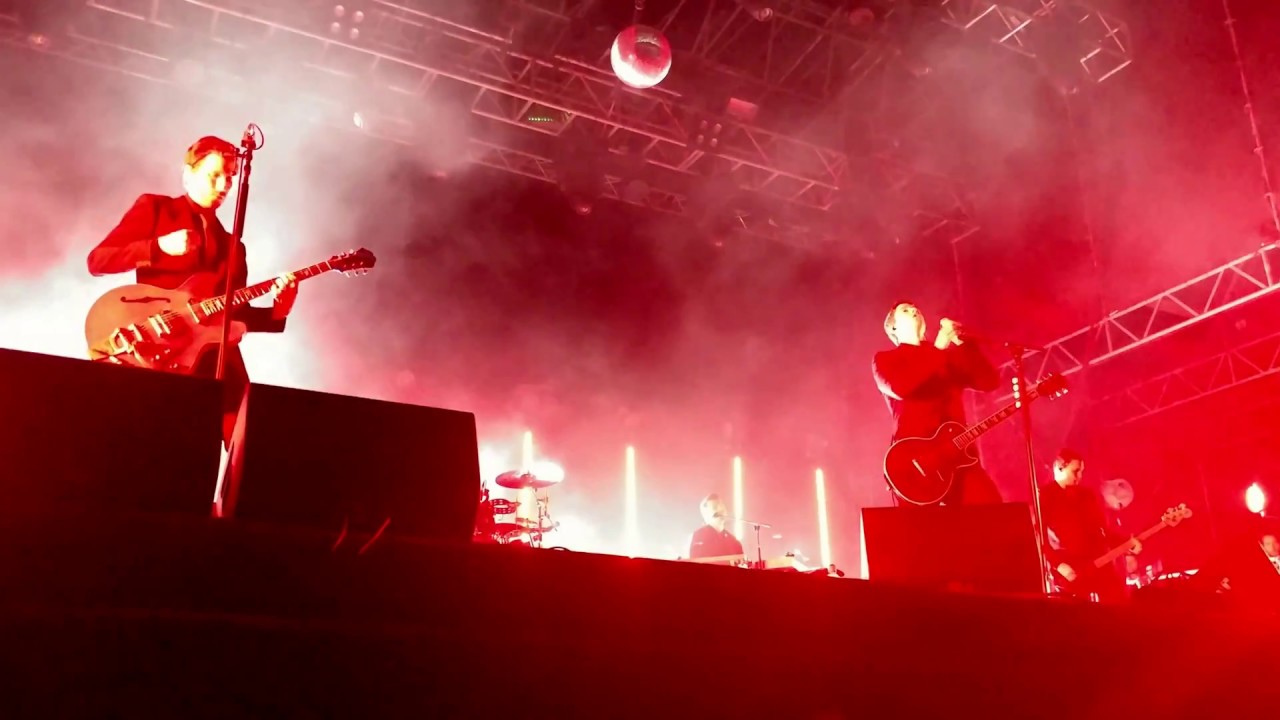 Interpol - Evil (Live in Vienna, 25th June 2018) - YouTube