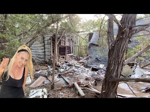 Incredible Abandoned House Found in the Woods