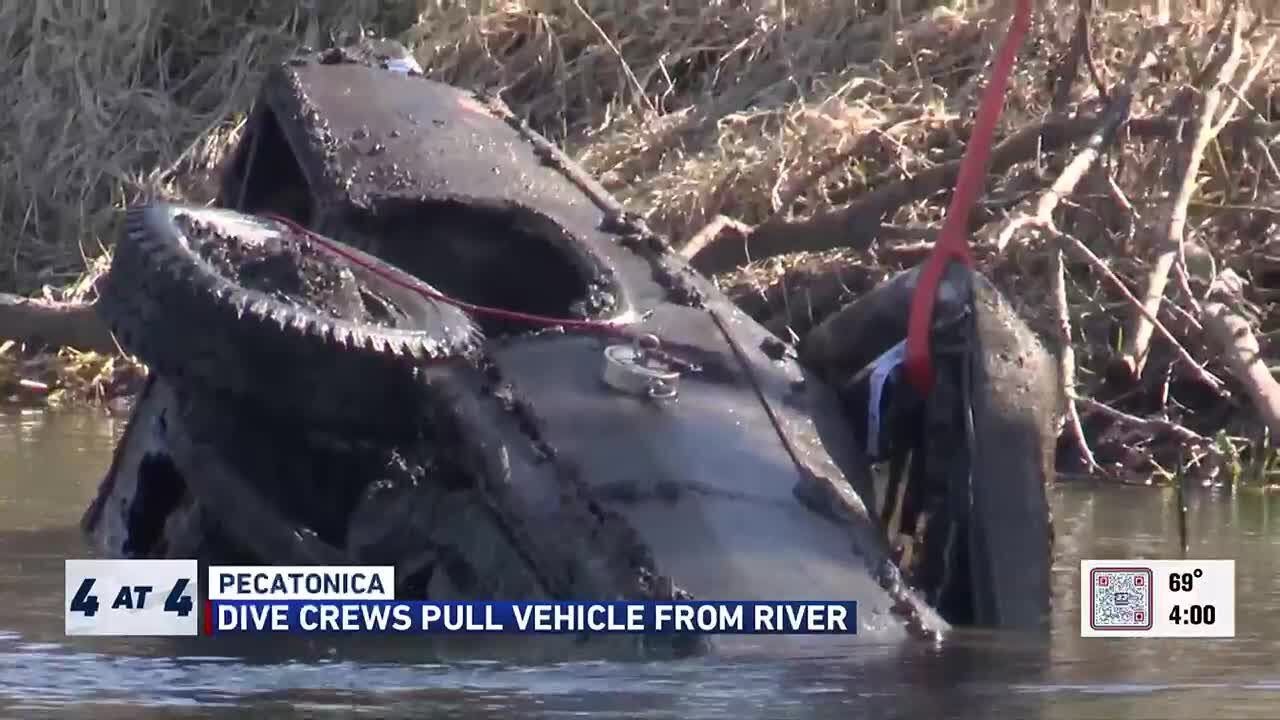 Car in nearly 50-year-old cold case pulled from Pecatonica River - YouTube