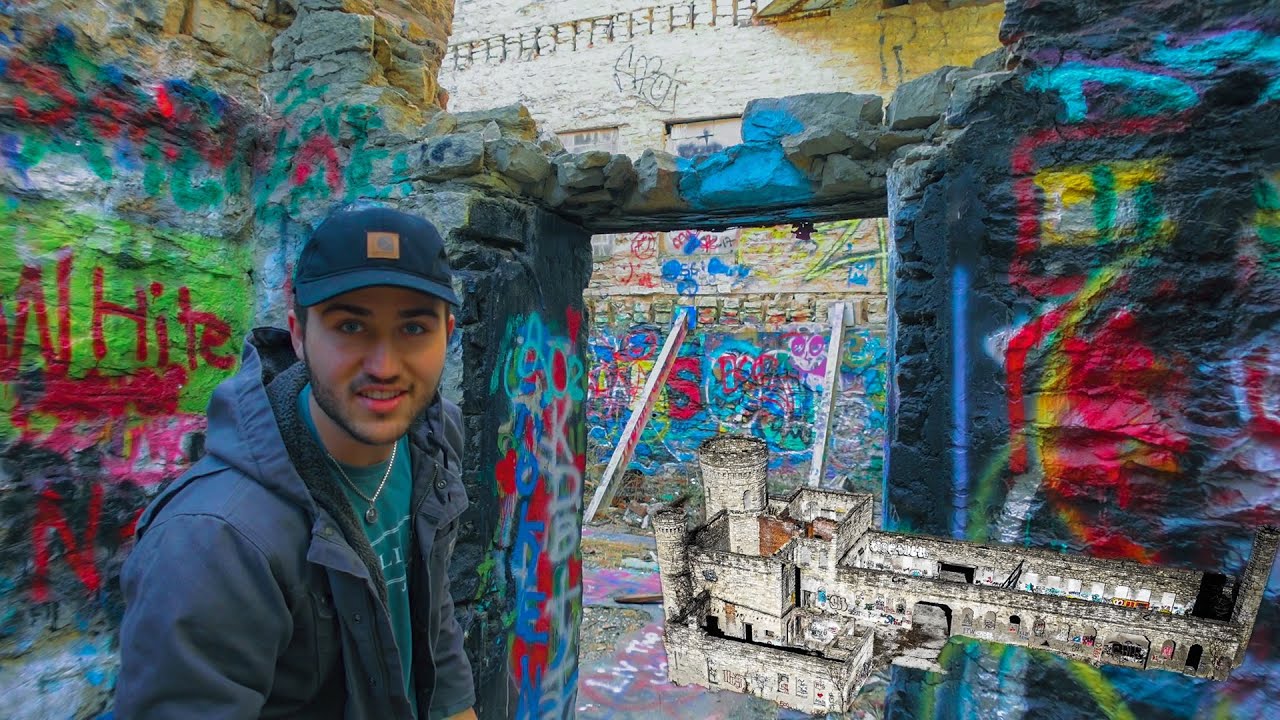 This Castle is inside a City!! - YouTube