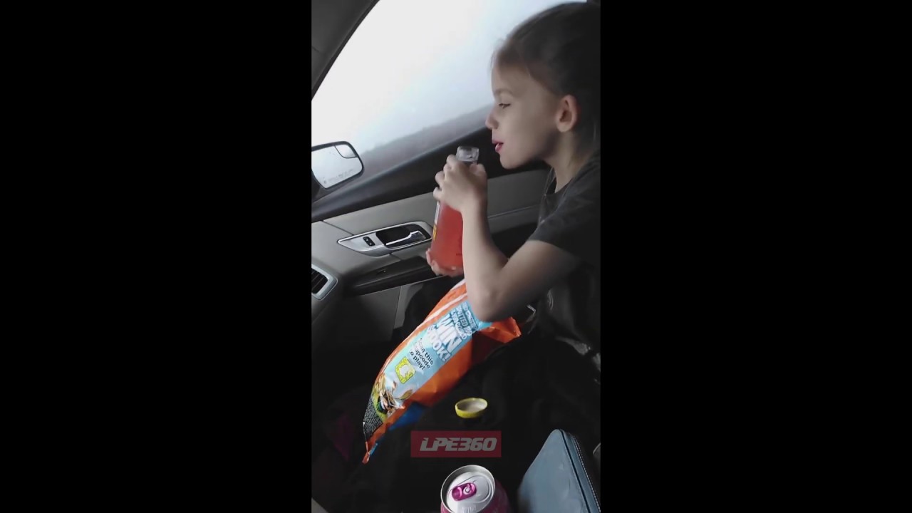 Mom Pranks Daughter While Driving Youtube
