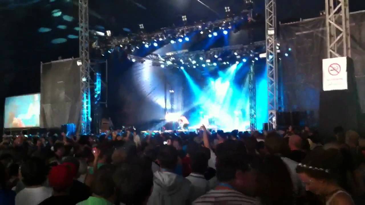 V Festival 2011 - YouTube