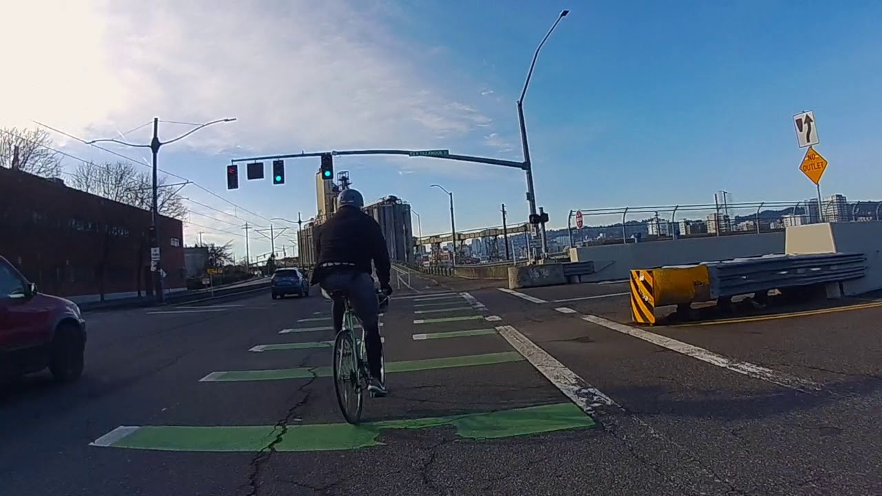 Morning Commute from North Portland to Downtown By Bike - YouTube