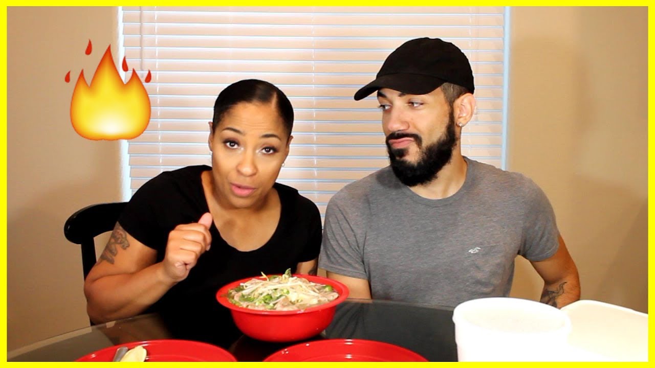 PHO, SPRING ROLLS & BOBA MUKBANG FT. ITSJUSTINESWORLD! - YouTube