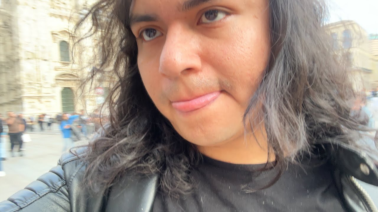 Duomo di Milano, fake opera singer and more! 🇮🇹 - YouTube