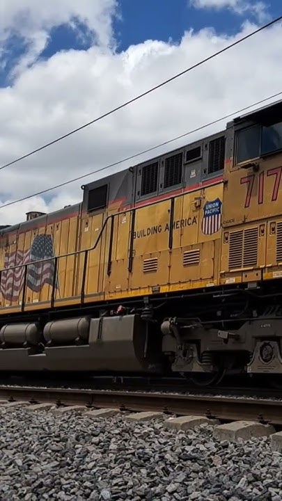 UP 7179 UP 6706 - YouTube