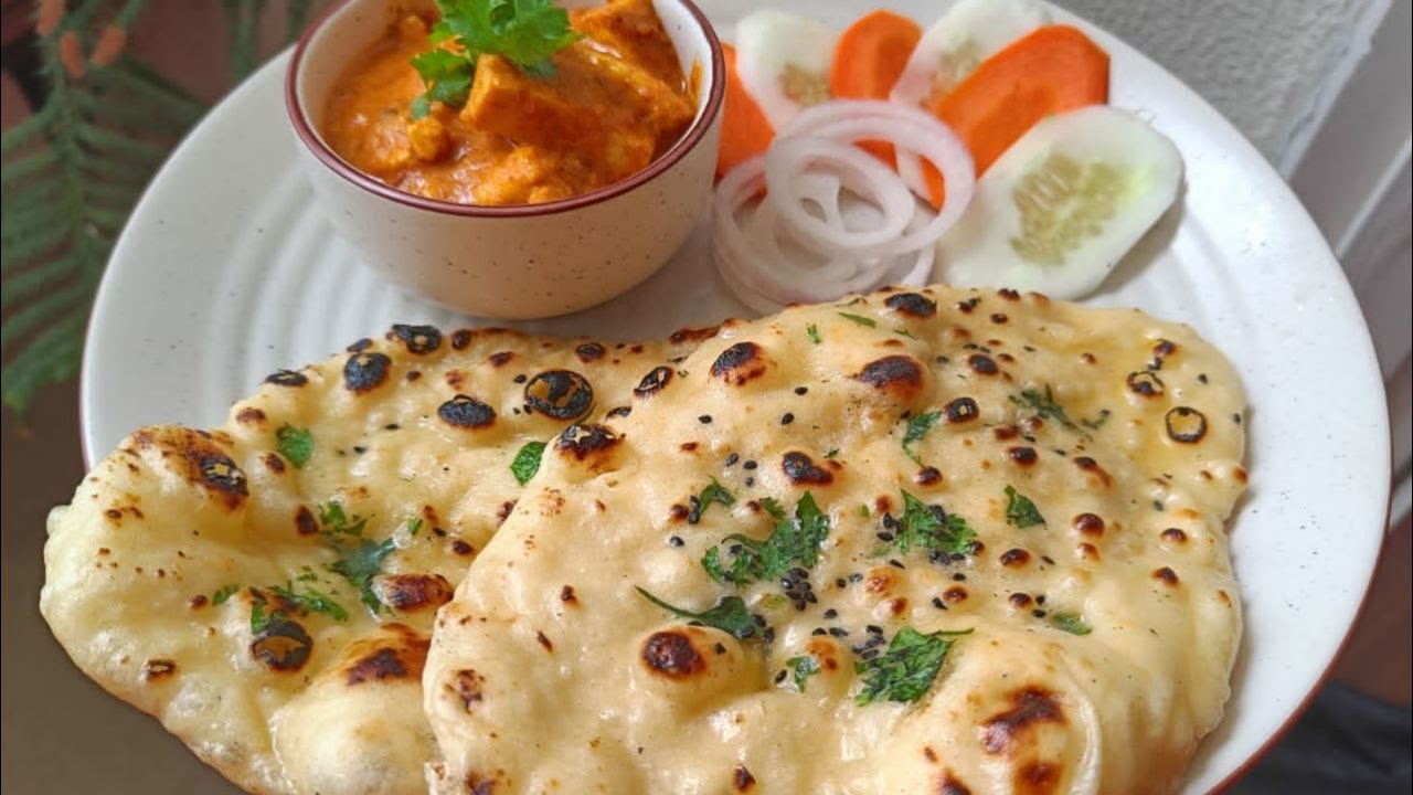 Butter Naan | बटर नान | Fluffy and Soft Naan Recipe | रेस्ट्रॉन्ट जैसे ...