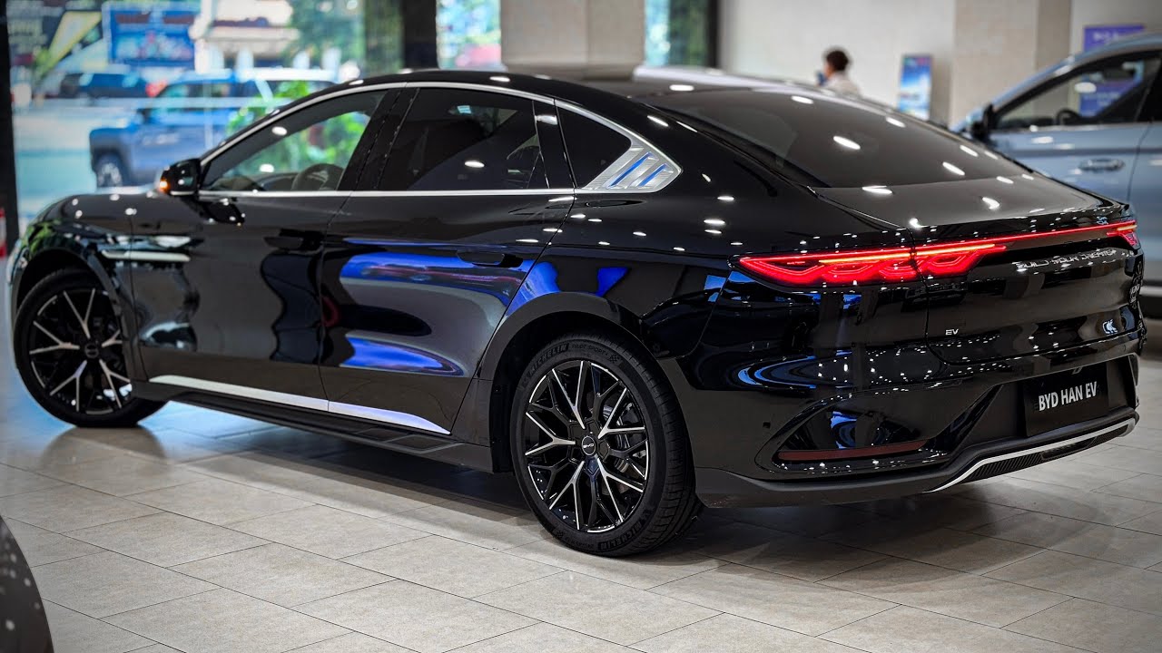 New BYD Han EV 2025 Luxury Electric Sedan . Black Edition Review ...