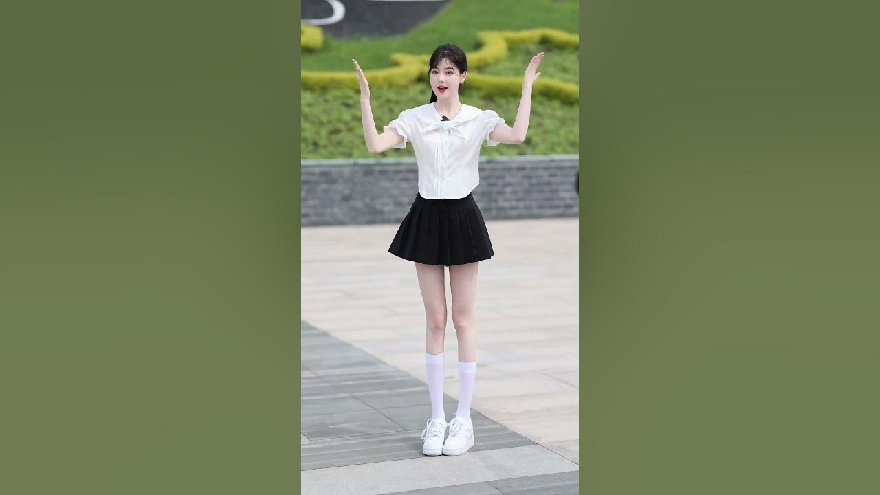就这极品颜值的小姐姐,是多少人心中都想得到的女神? 是你理想中的女朋友吗 好看的小姐姐 颜值天花板 清纯 小满意足舞 饿了么 Youtube