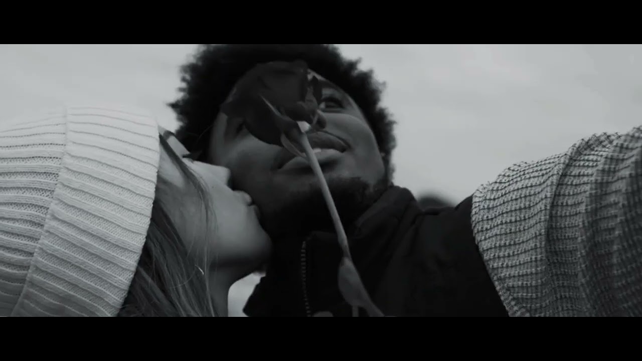 Mack-M_Mood_love_clip_officiel - YouTube