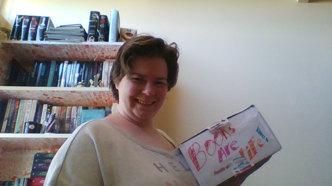 Cassie Graham Unboxing! - YouTube