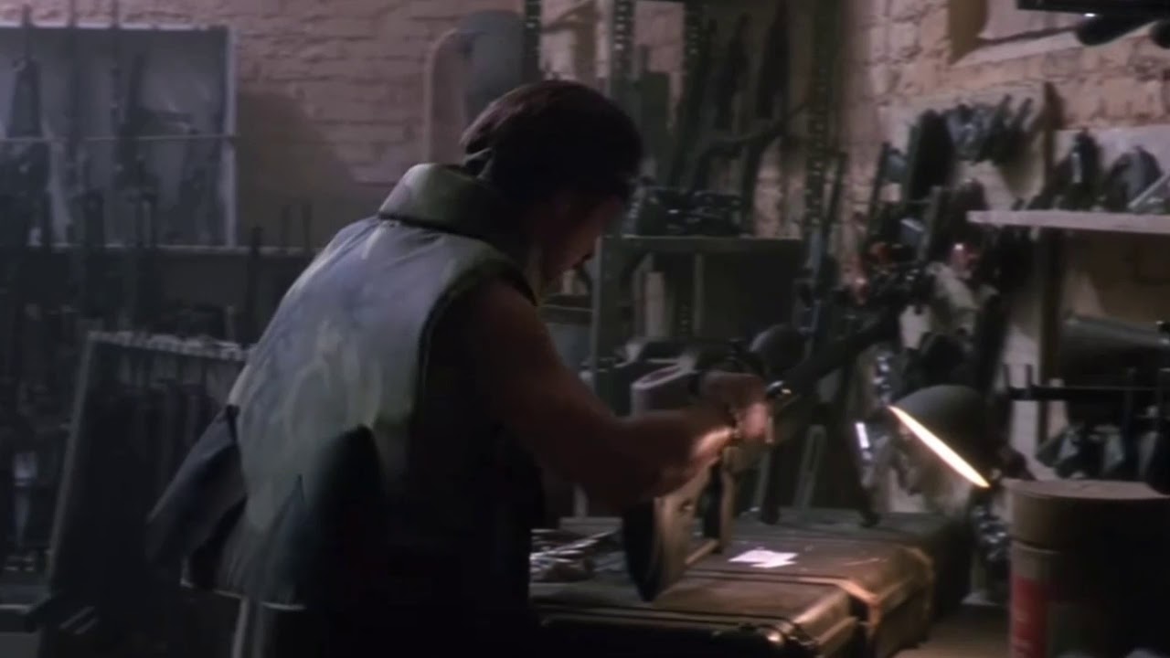 Predator 2 🎬 | First appearance of the Predator - YouTube