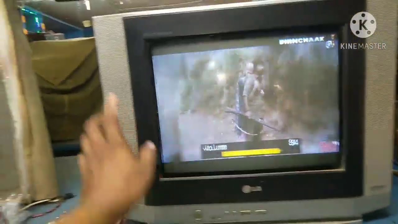 LG 15 inch CRT TV. sound problem. picture ok, - YouTube