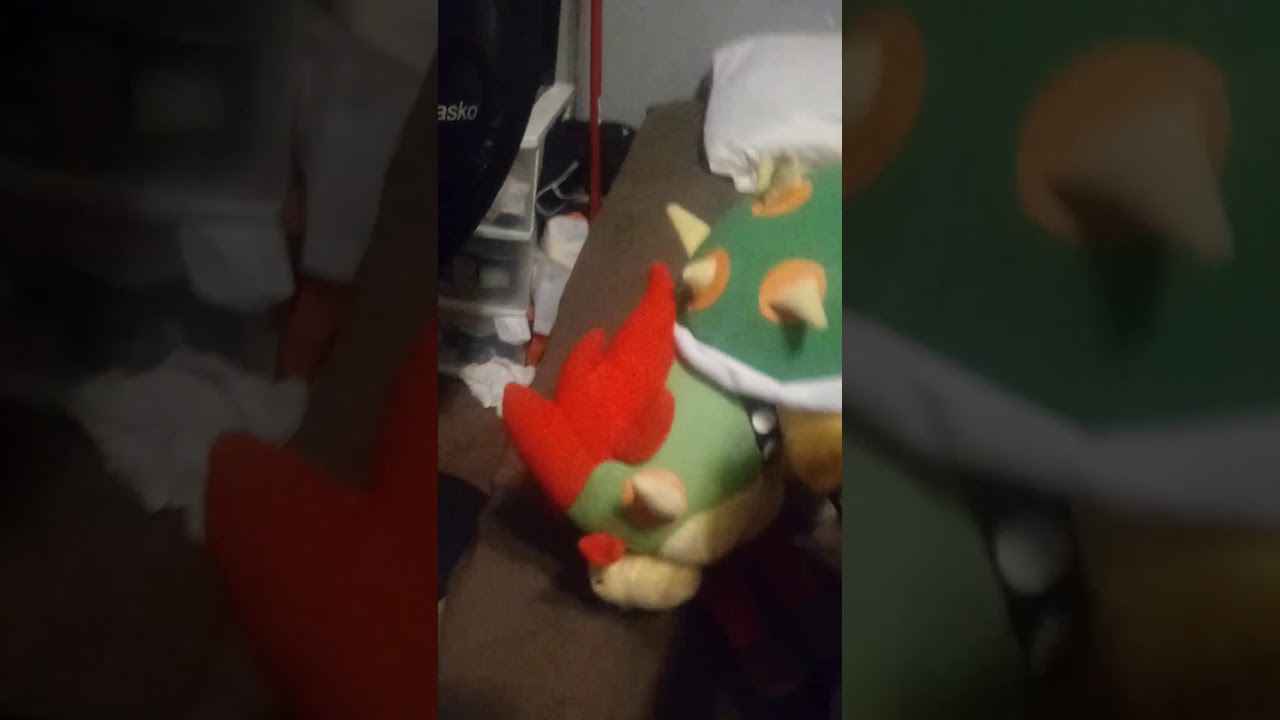 Bowser eats mario - YouTube