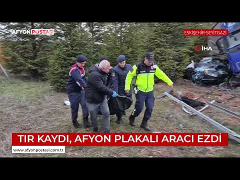 Eskişehir yolunda can pazarı: Afyon plakalı aracı tır ezdi, ölü ve yaralılar var!