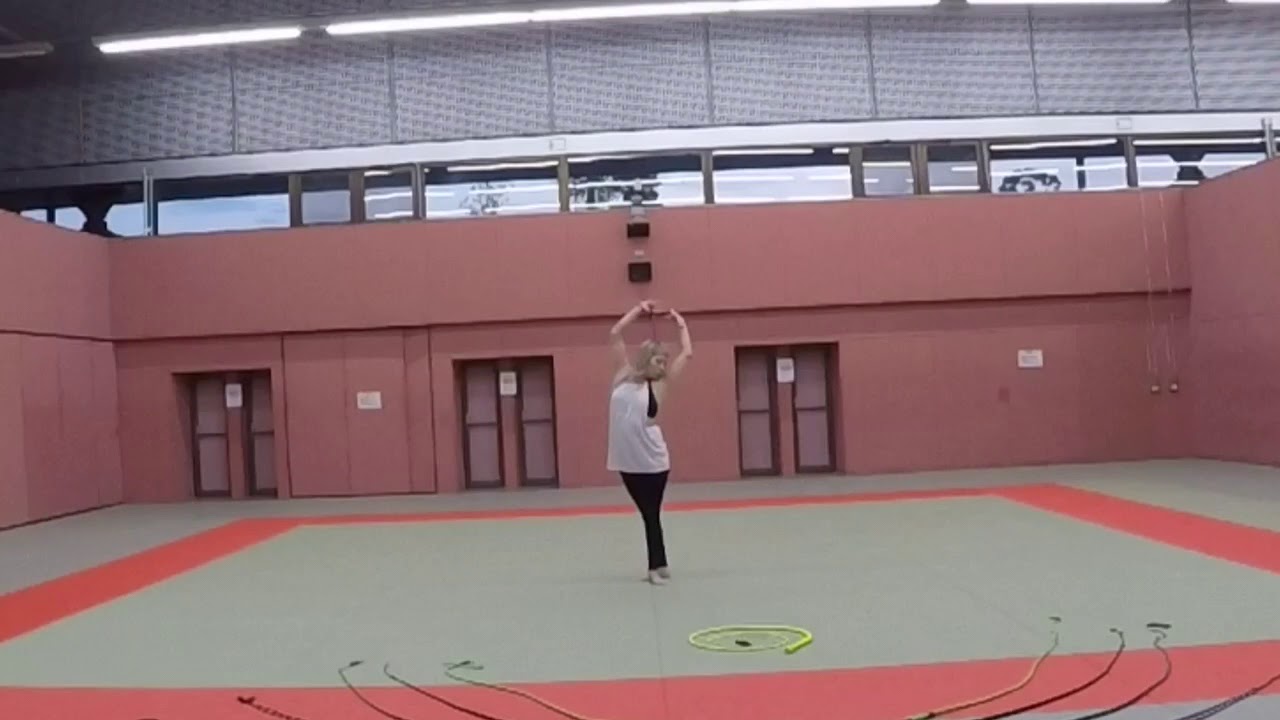 Whip dance a Tango…whip cracking with dance. ウィップクラッキングでタンゴ - YouTube