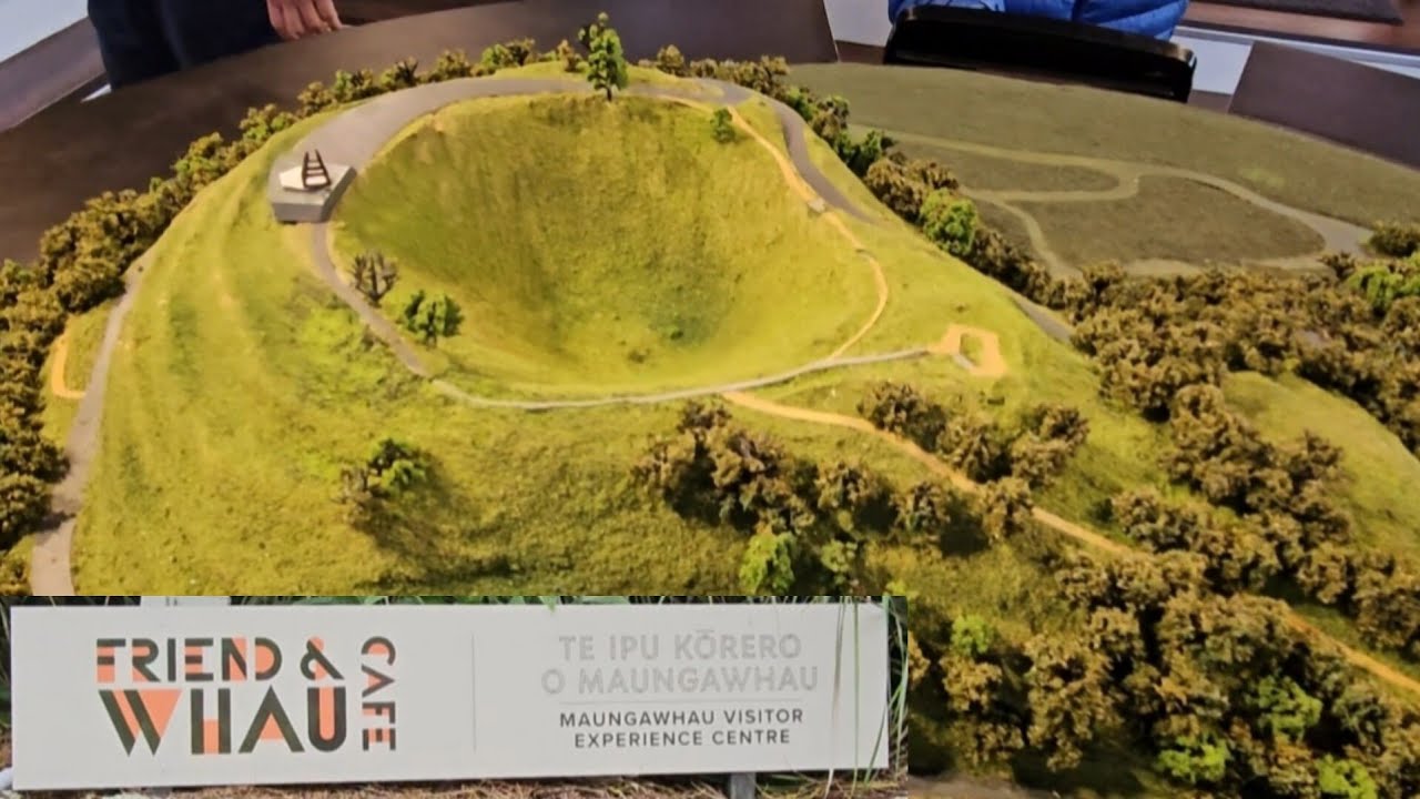 Friend and Whau Cafe Maungawhau Visitor Experience Centre Mount Eden ...