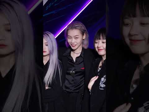 Sao hay ra dẻ quá hà | TikTok Zune.zx Unisex #shorts