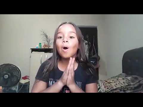 Mostrando meus ovos de pascoa.