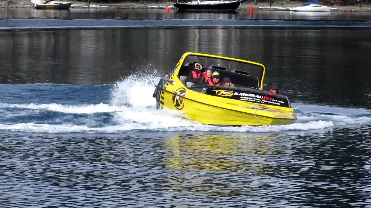 Hamilton turn - jet boat on Wakatipu, Queenstown - YouTube
