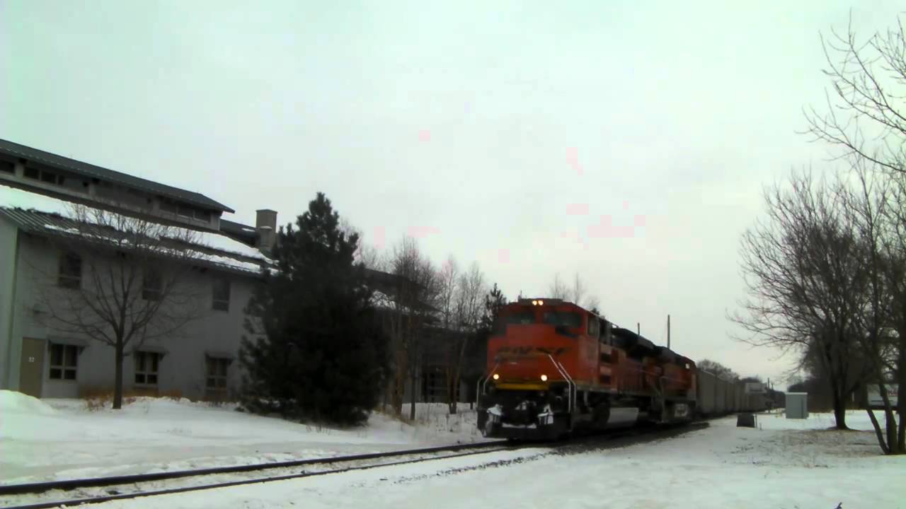BNSF 9380 North - Plainfield, IL - YouTube