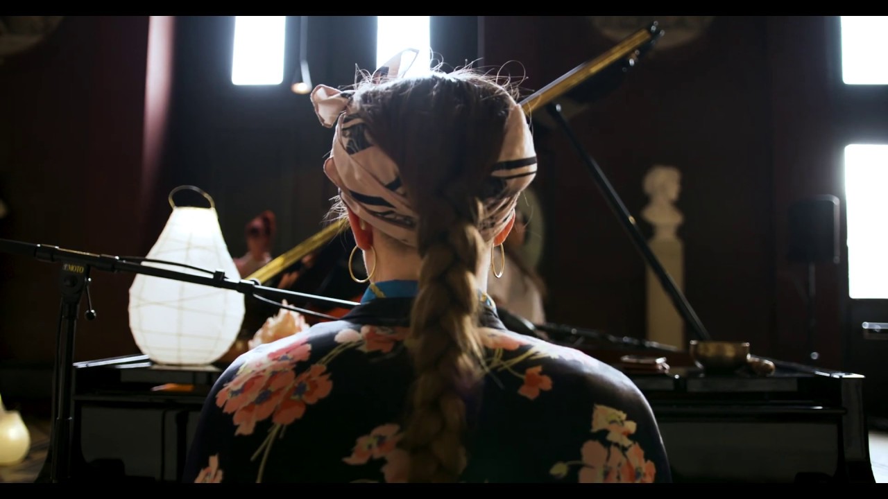 // Di Garbi // Live in concert // Thorvaldsen Museum // - YouTube