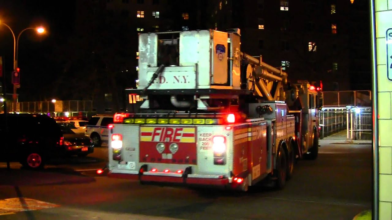 fdny ladder 161 spare backing into house - YouTube