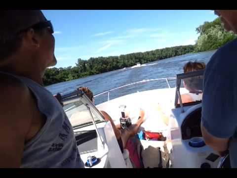 Boating on the CT river - YouTube