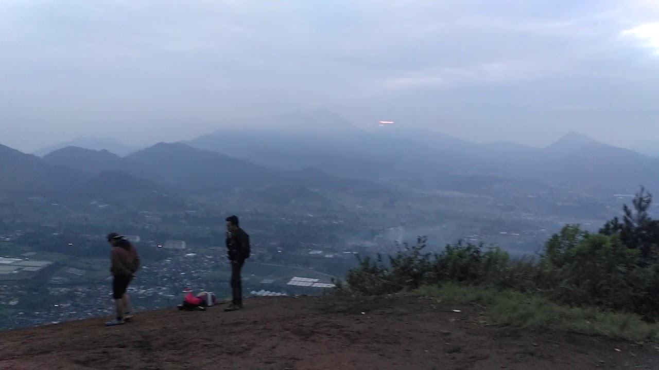 Explore Indonesia!! Gunung Putri Lembang Bandung - YouTube