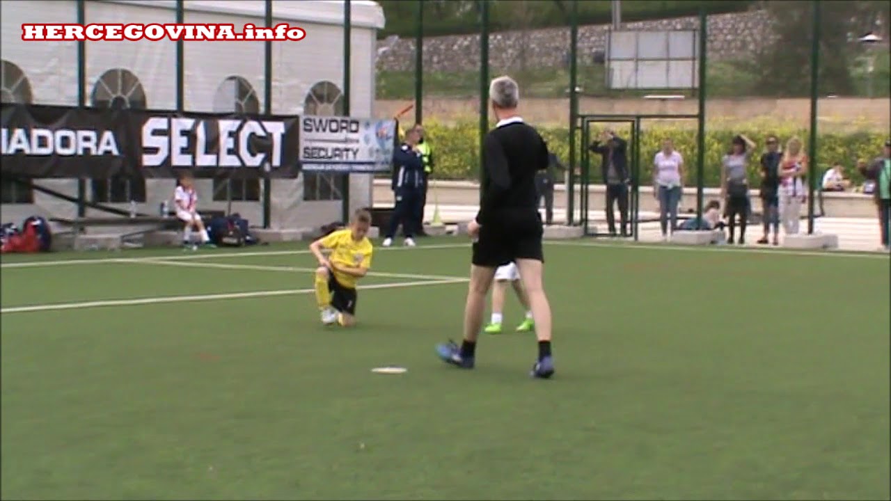 FK Famos Vojkovići - HŠK Zrinjski 2:0 - YouTube