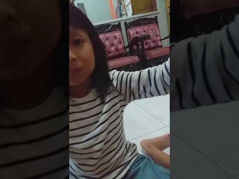 Adek di depan kamera