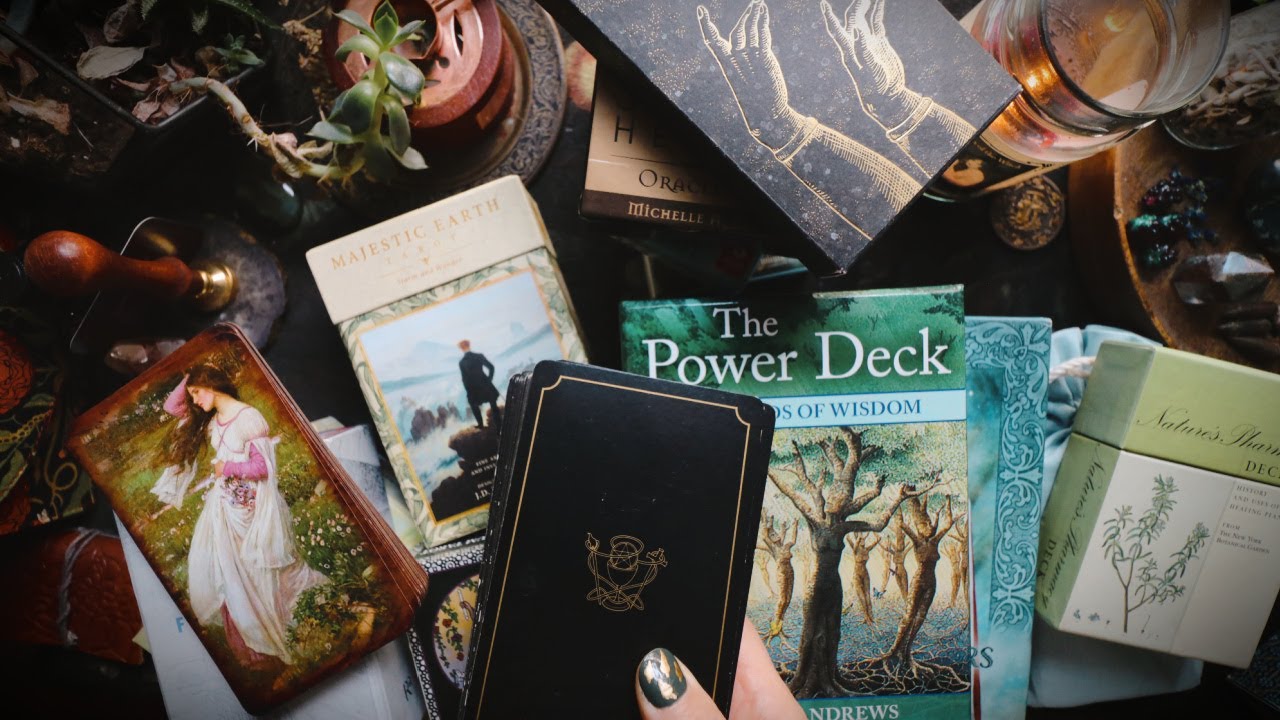 Brutally Decluttering my Tarot and Oracle Deck Collection // Video 2 ...