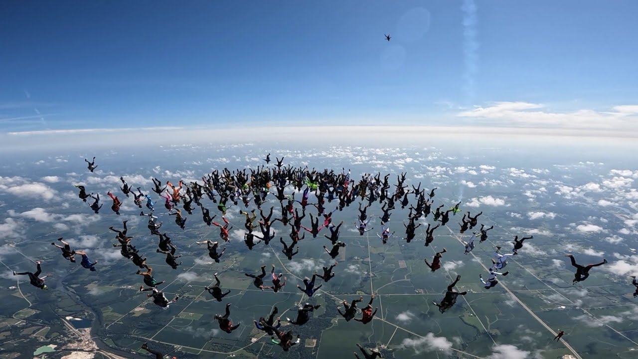 SKYDIVE: 200way Head Down formation - Ejected from the formation - YouTube