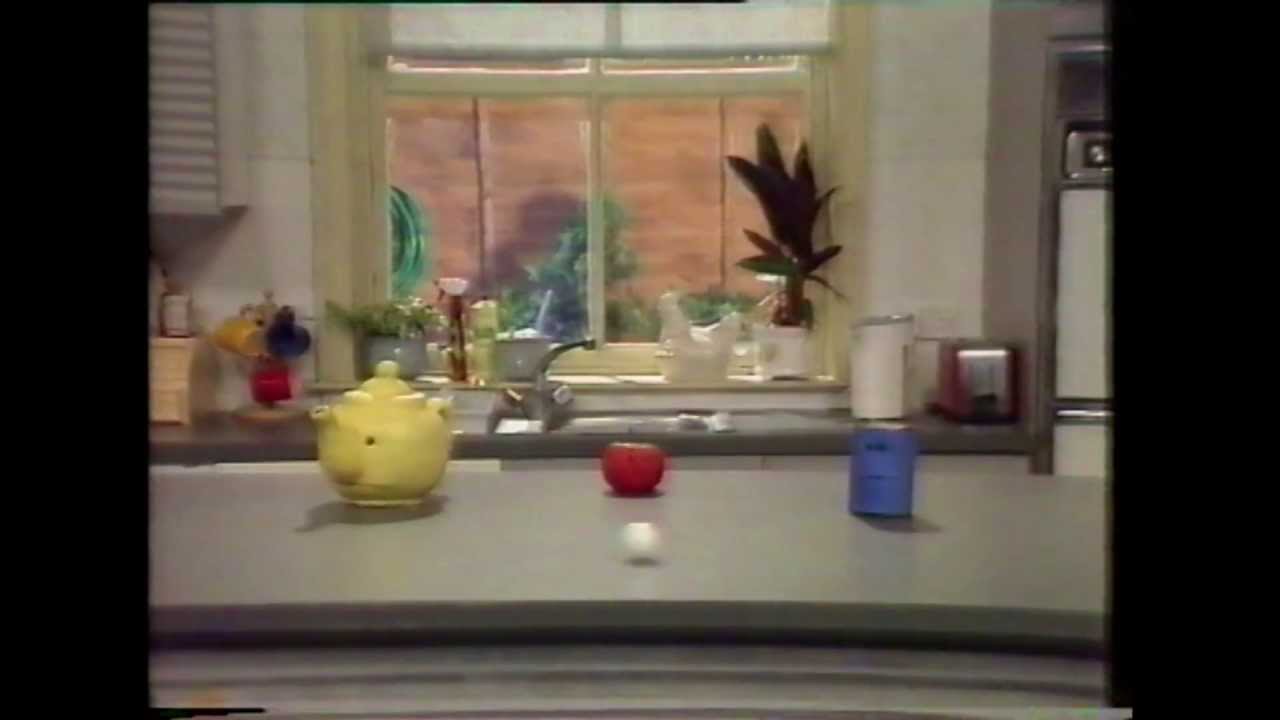 Breakfast Serials - BBC Childrens TV 1990 - YouTube