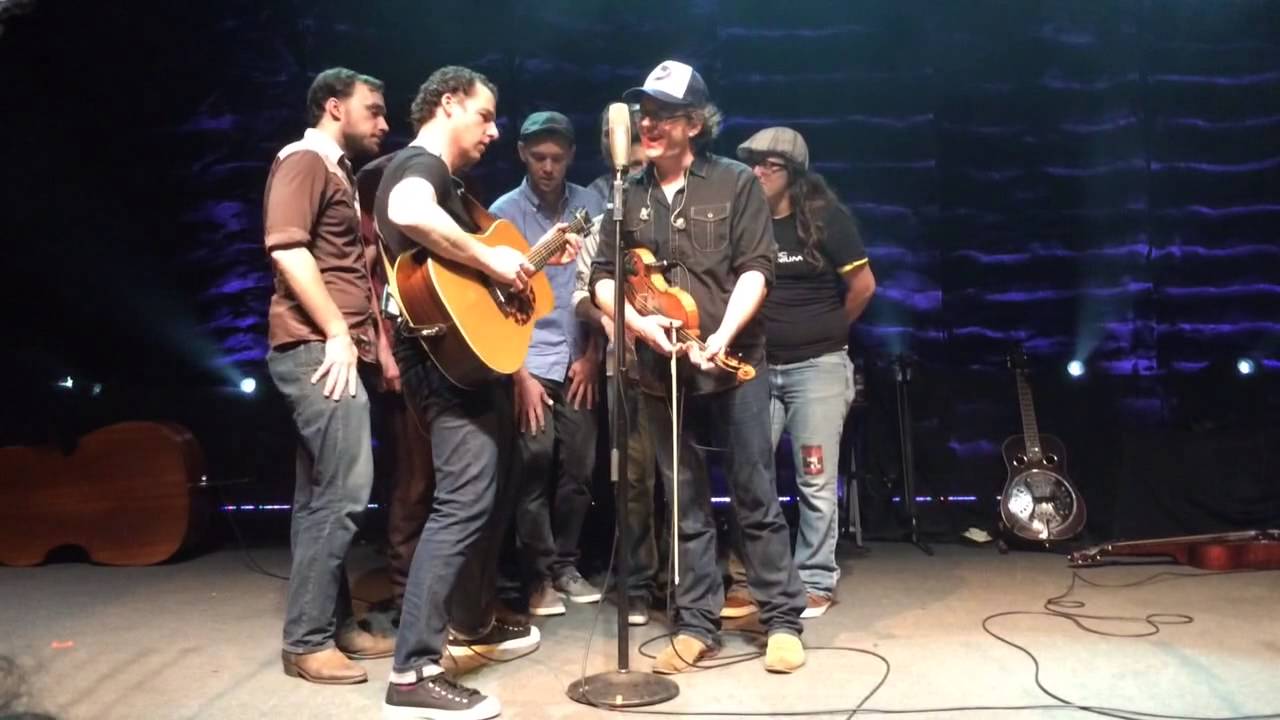 The Infamous Stringdusters - "Let It Go" - YouTube