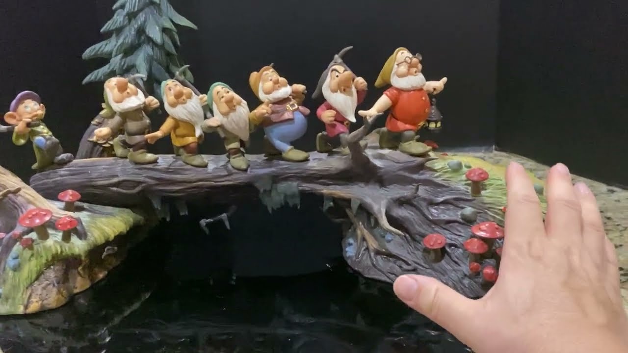 WDCC Masterpiece! “Heigh Ho! Heigh Ho! It’s Home From Work We Go!” Snow ...