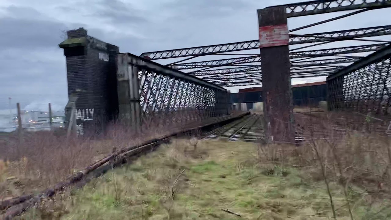 Cadishead viaduct getting on the bridge - YouTube