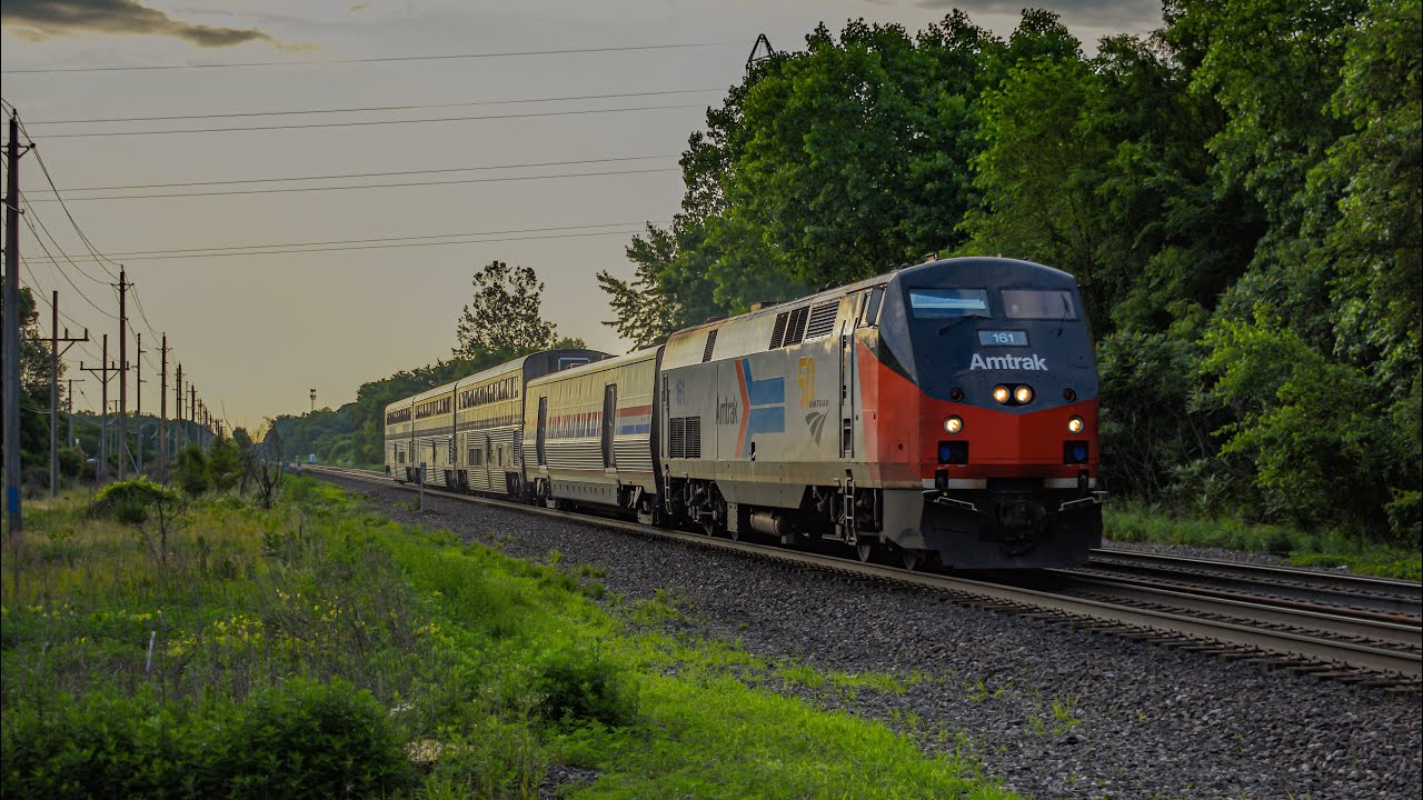 AMTK 161 (Phase I/Bloody Nose Heritage Unit) Leads AMTK 29 in Mishawaka ...